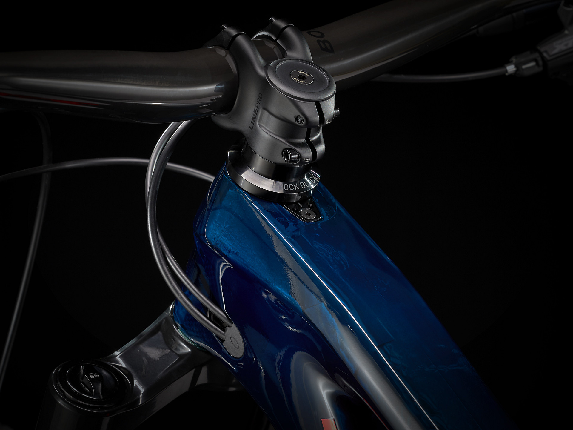 Kolo Trek Slash 9.8 XT Carbon Blue Smoke 2021 - Teamsport